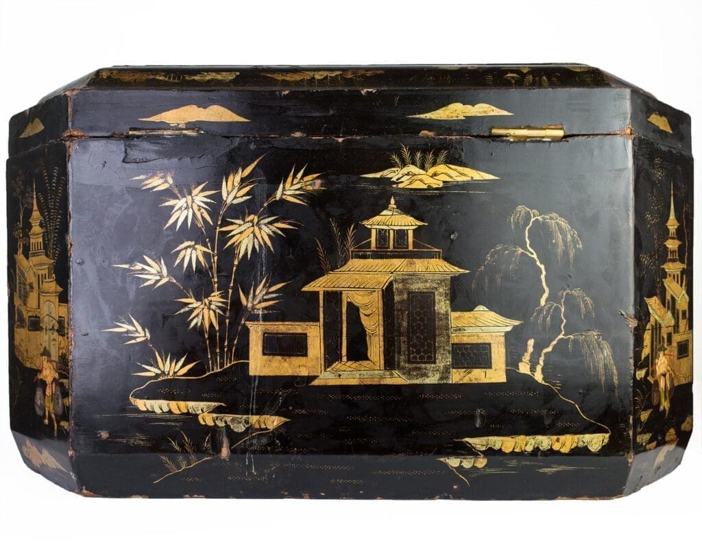Antique Chinese Export Lacquer Storage Box. Chinese Black Lacquerware ...