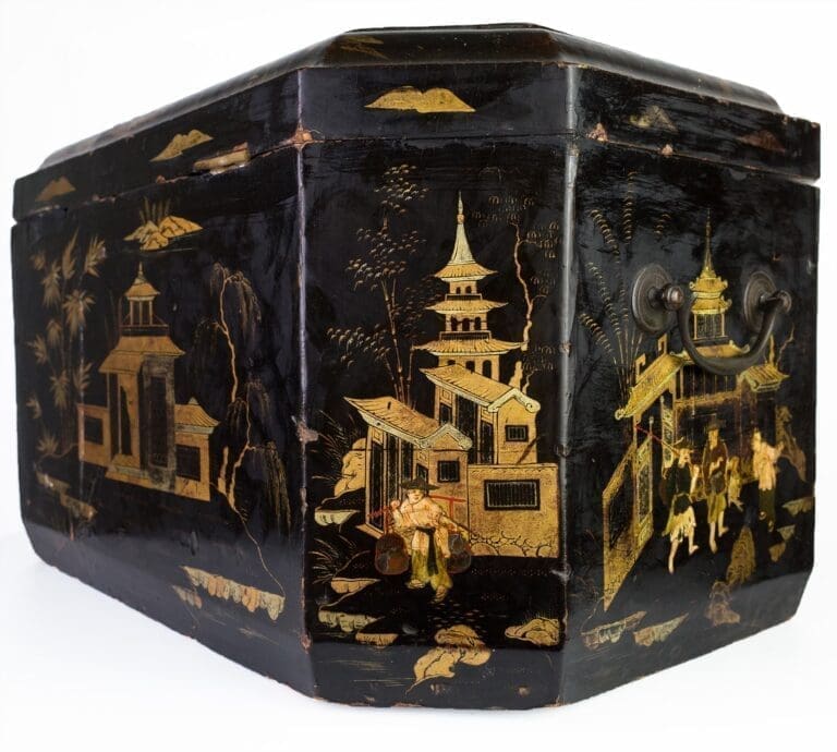 Antique Chinese Export Lacquer Storage Box. Chinese Black Lacquerware ...